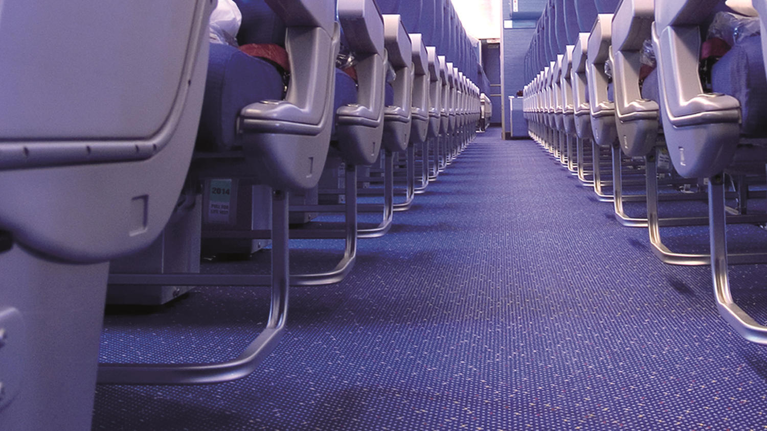 Hook'nFly quick and easy aviation carpet refurbishment | Tarkett