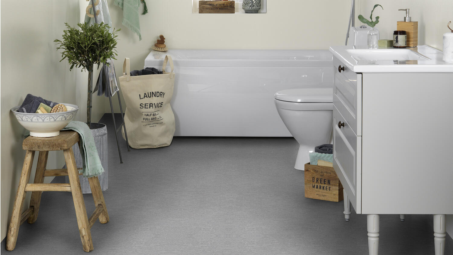 iQ Optima (1.5mm) vinyl floors and wallcoverings - wet room solution ...