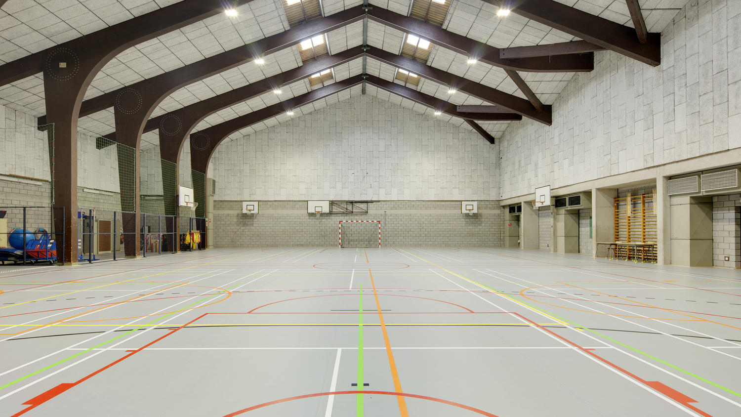 Lumaflex Evolution Omnisports Compact sports hall flooring - Tarkett