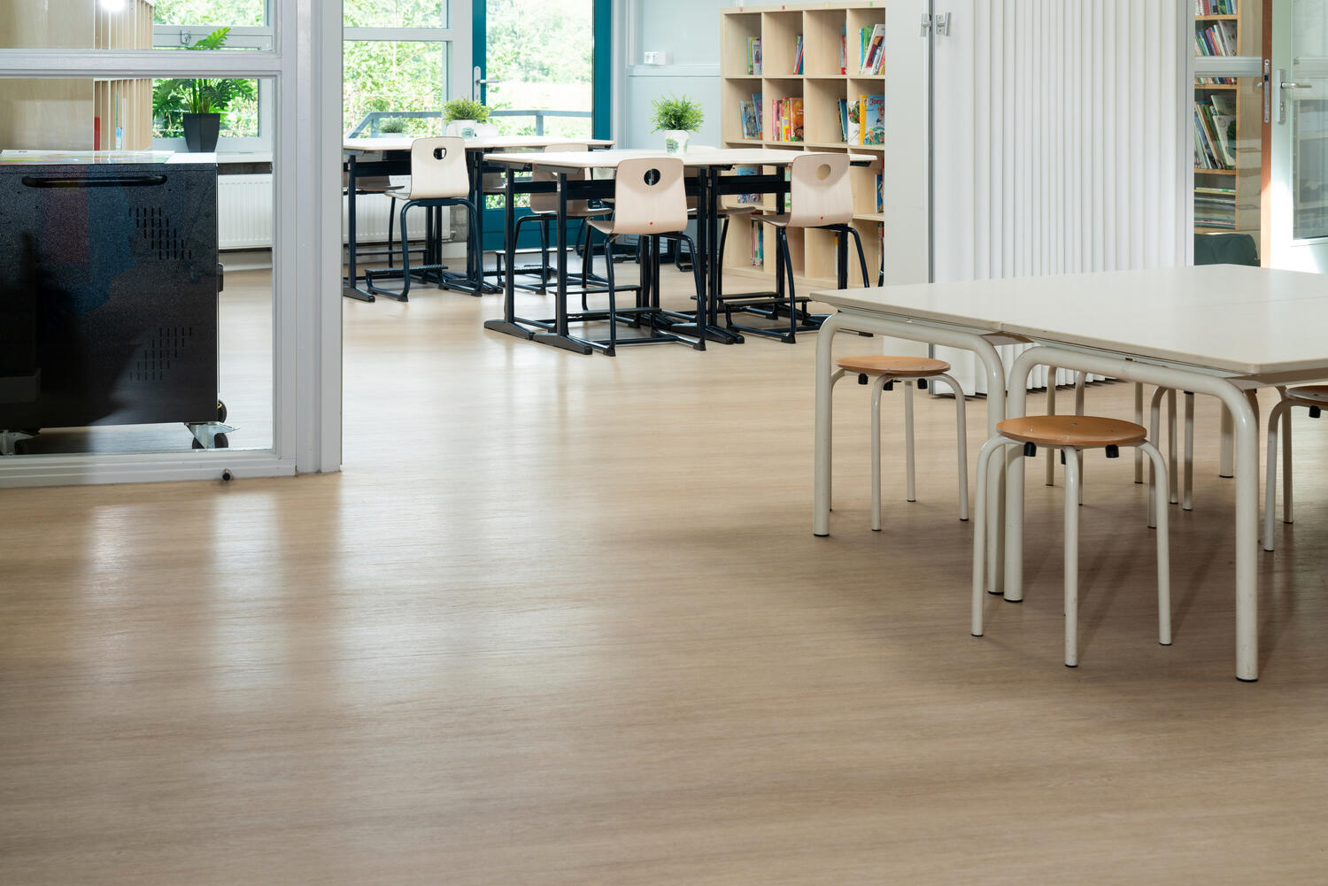 Het verschil tussen vinyl- en linoleum vloeren | Tarkett