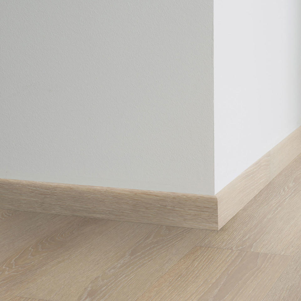 Lakeside Oak LIMEWASHED Decorative Set-on skirtings for LVT Skirtings ...